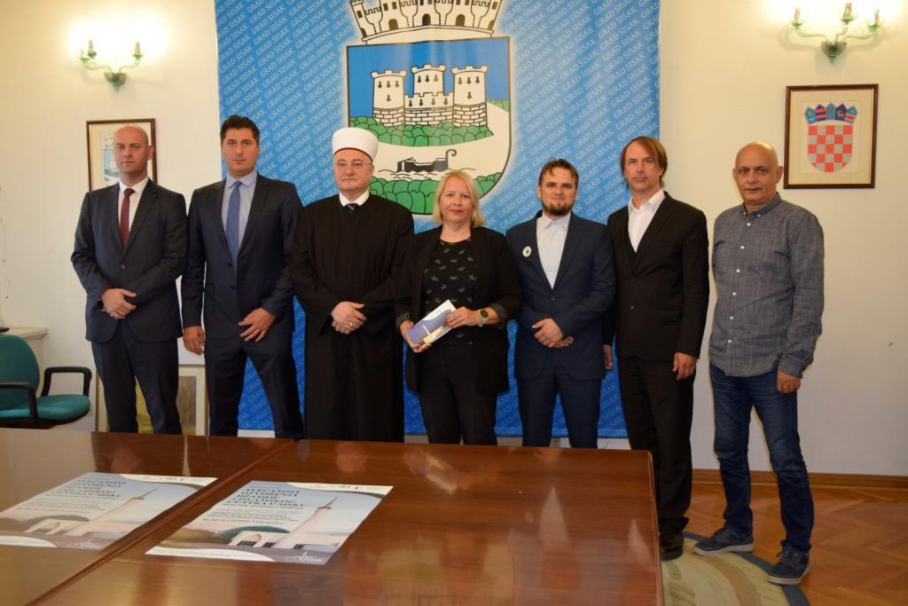Muftija Dr. Hasanović uručio pozivnicu gradonačelnici Ikić Baniček na ...